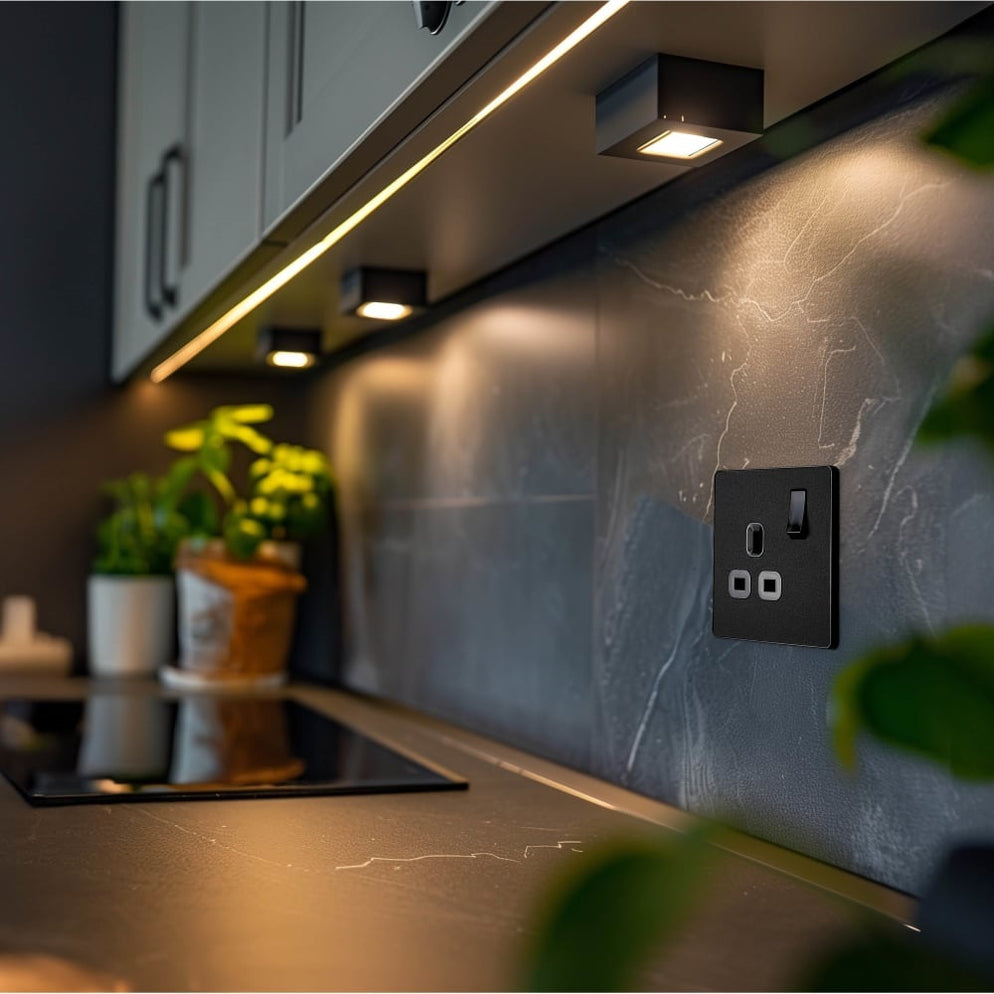 BG Evolve Matt Black 13A Single Socket PCDMB21B | RS Electrical Supplies