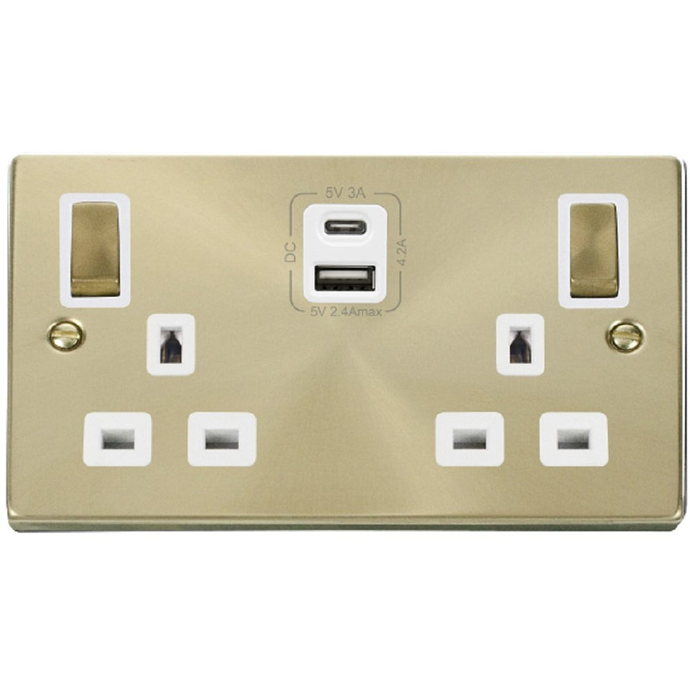 Click Deco Satin Brass 13A Double A+C USB Socket VPSB586WH | RS ...