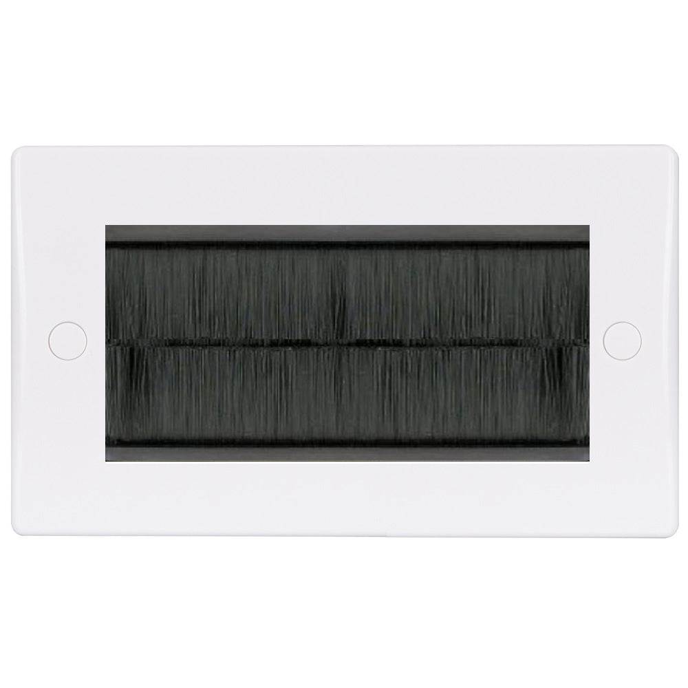 Schneider Ultimate Slimline White 4G Cable Brush Outlet GU8080BR | RS ...